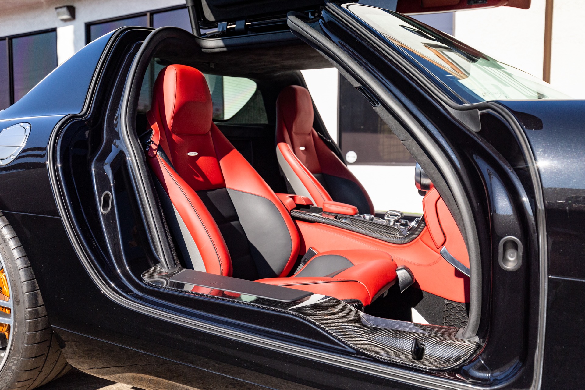 Used 2012 Mercedes-Benz SLS AMG For Sale ($265,000) | iLusso Stock #006382