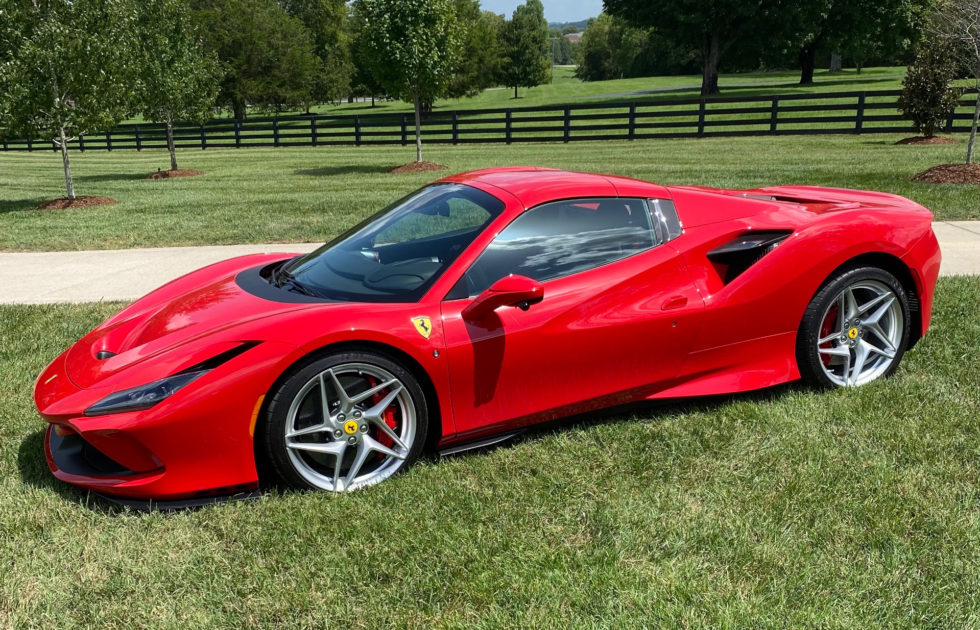 Used 2021 Ferrari F8 Spider For Sale ($499,000) | iLusso Stock #M9974