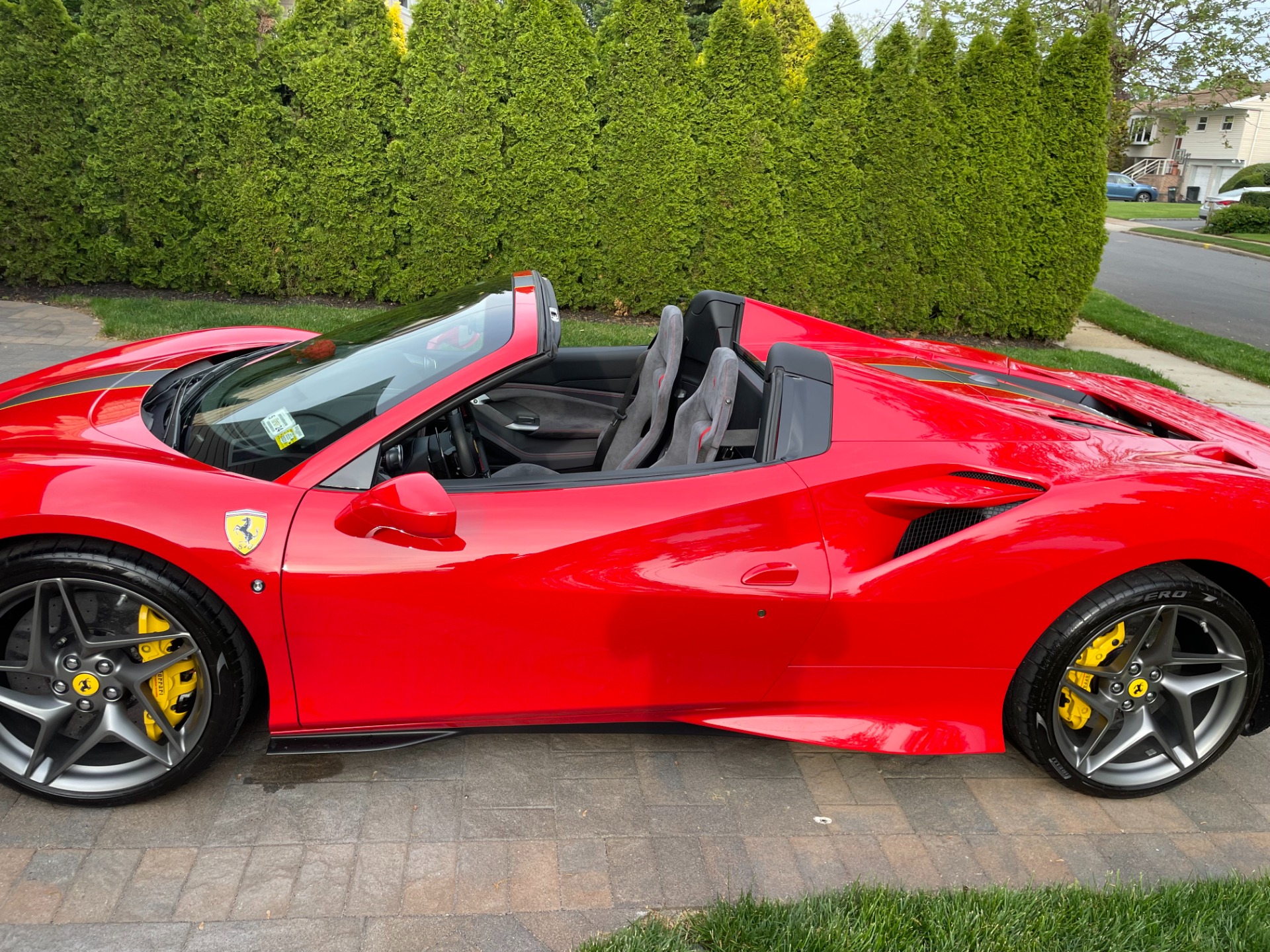 Ferrari 2022 Convertible