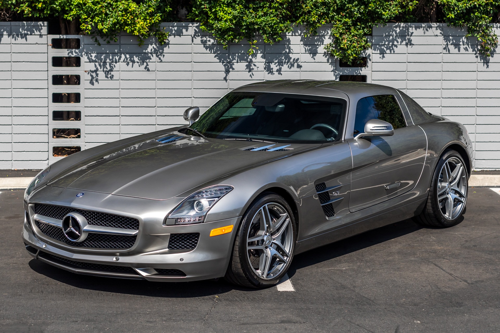 Used 2011 Mercedes-Benz SLS AMG For Sale ($259,888) | iLusso Stock #5214