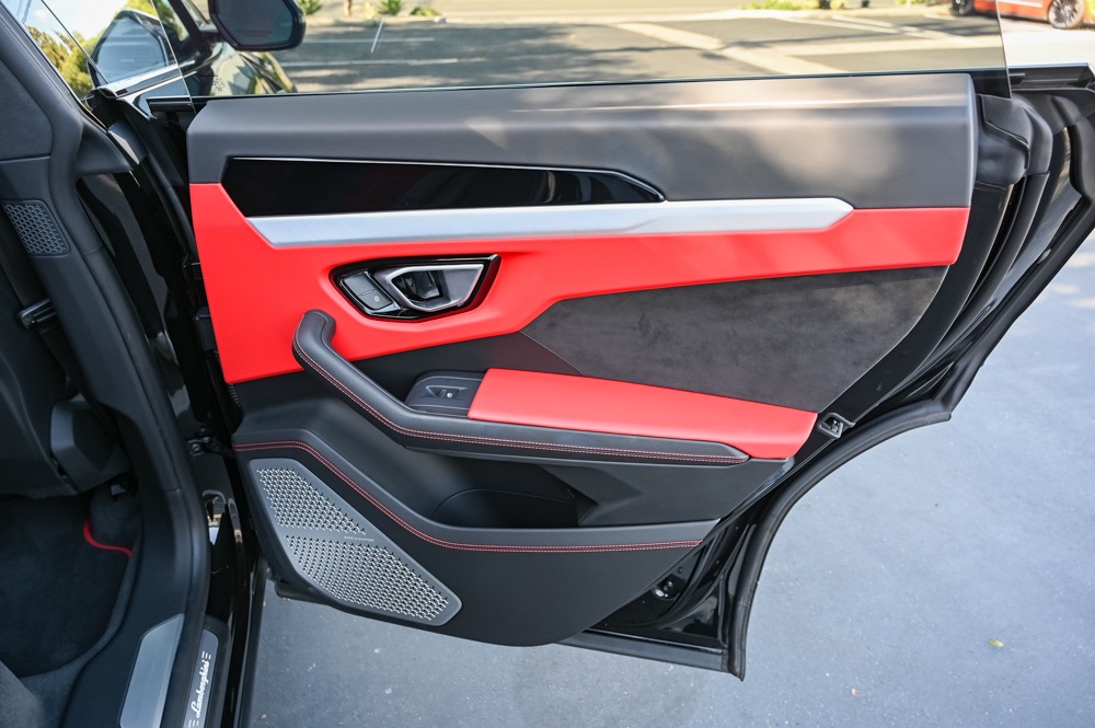 Used 2019 Lamborghini Urus For Sale (Sold) | iLusso Stock #A01089