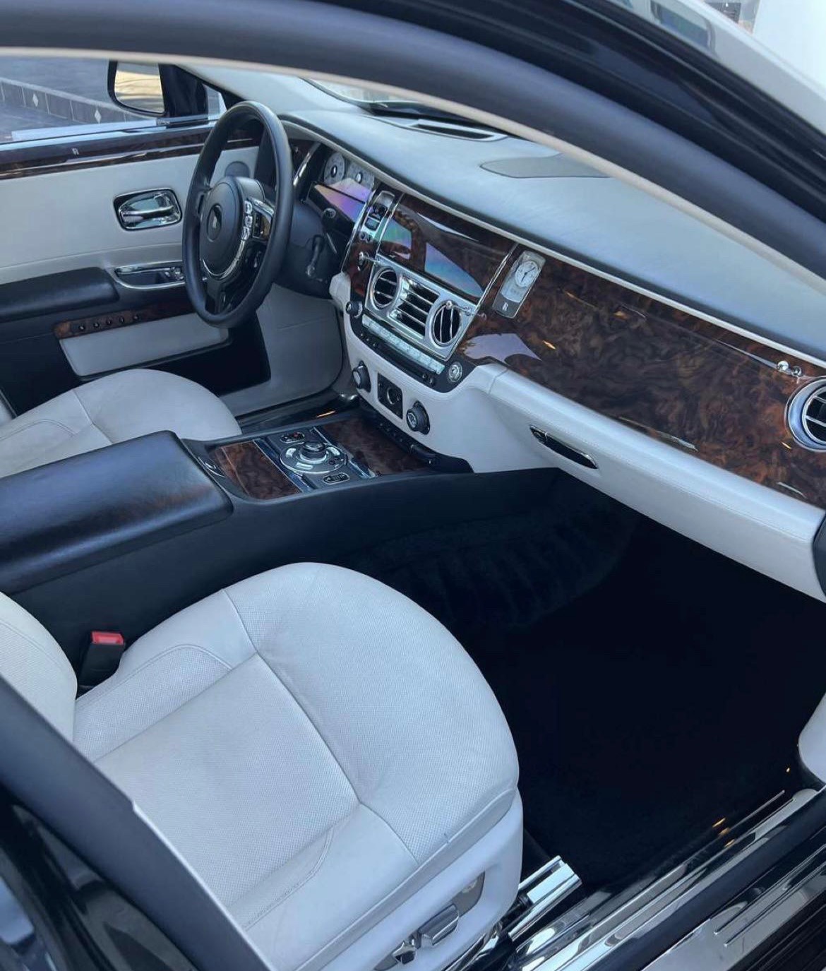 Rolls Royce Ghost Sprinter Interior