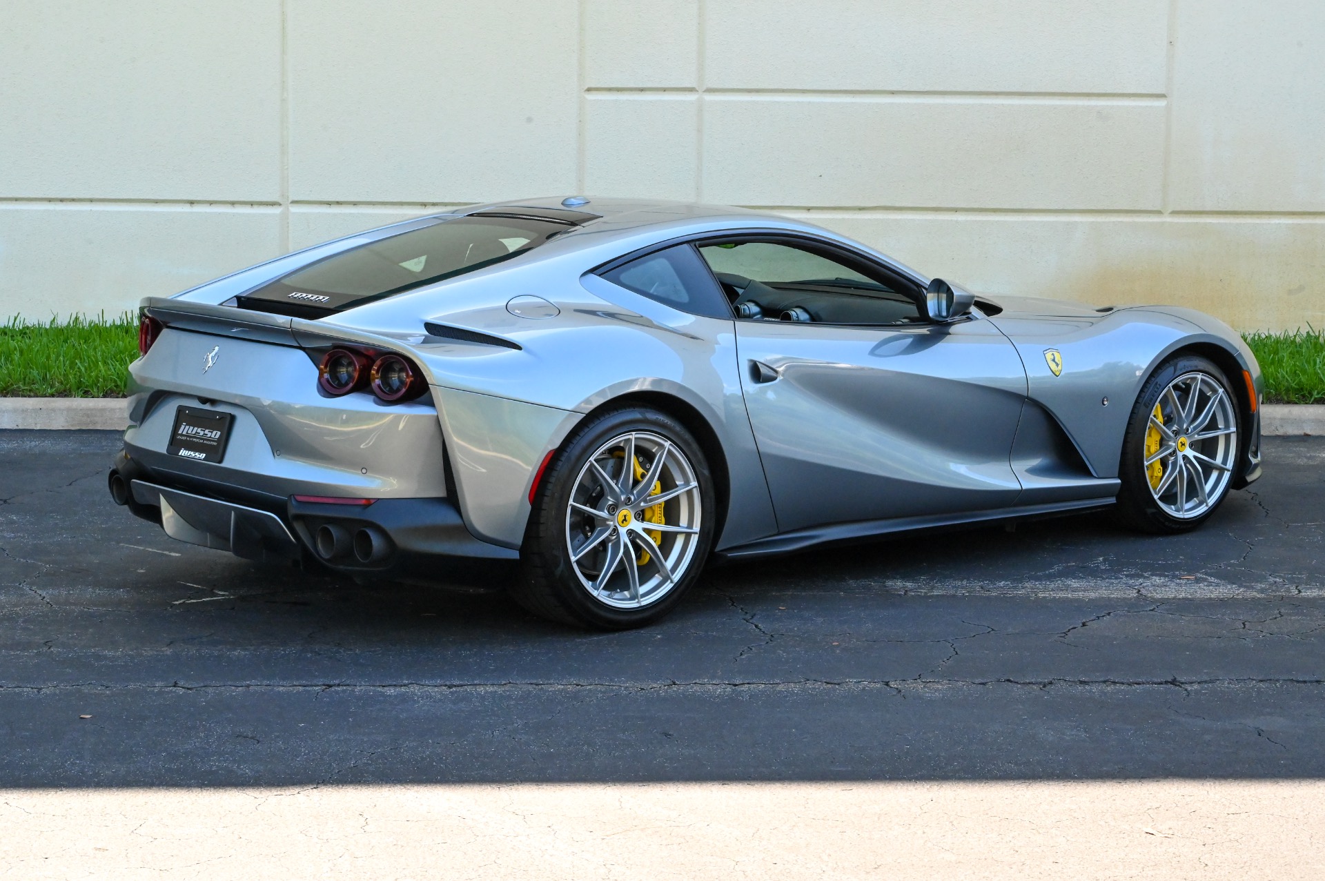 Used 2020 Ferrari 812 Superfast For Sale ($399,000) | iLusso Stock #M252241
