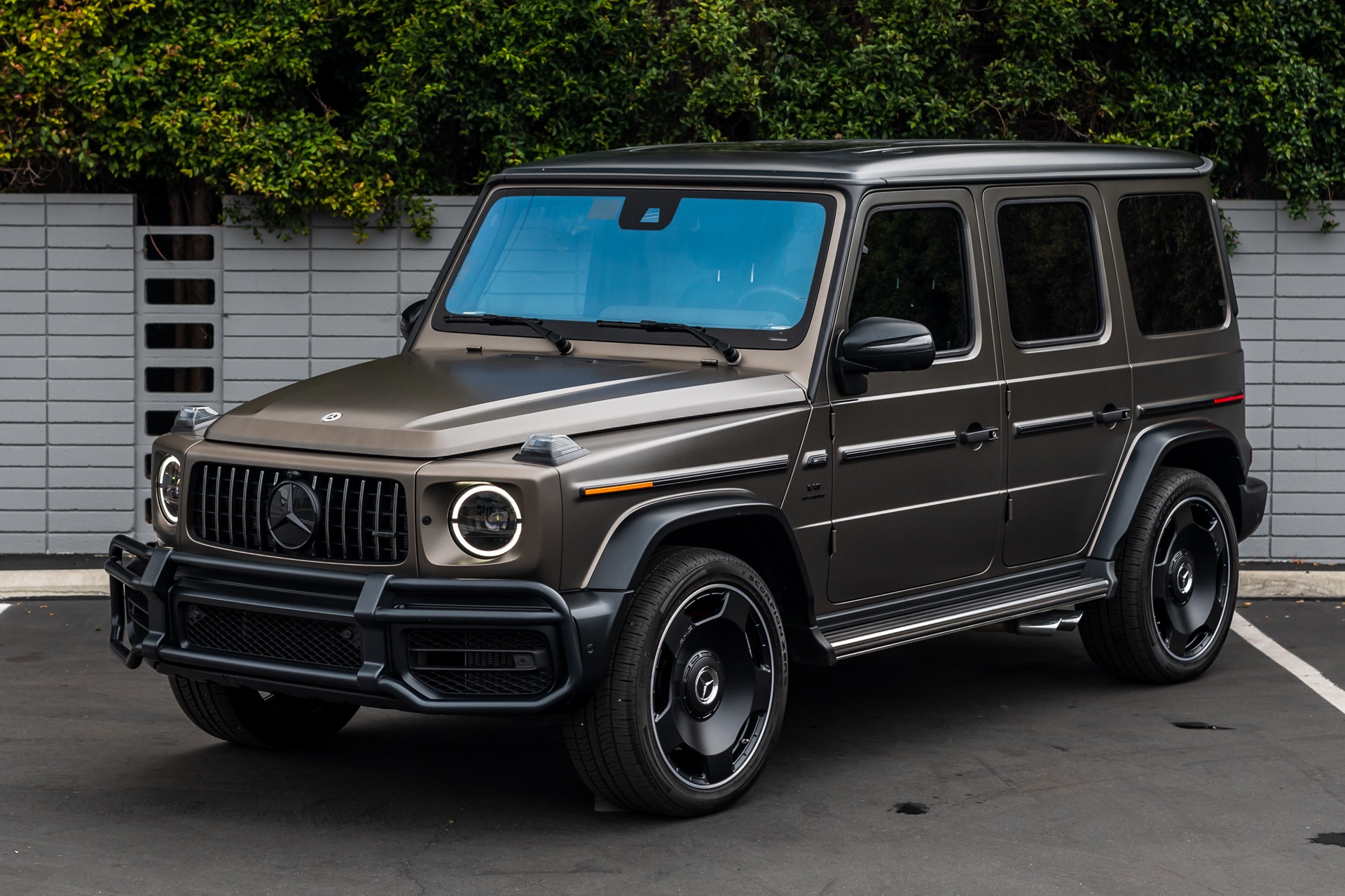 Mercedes Benz 2022 Brown