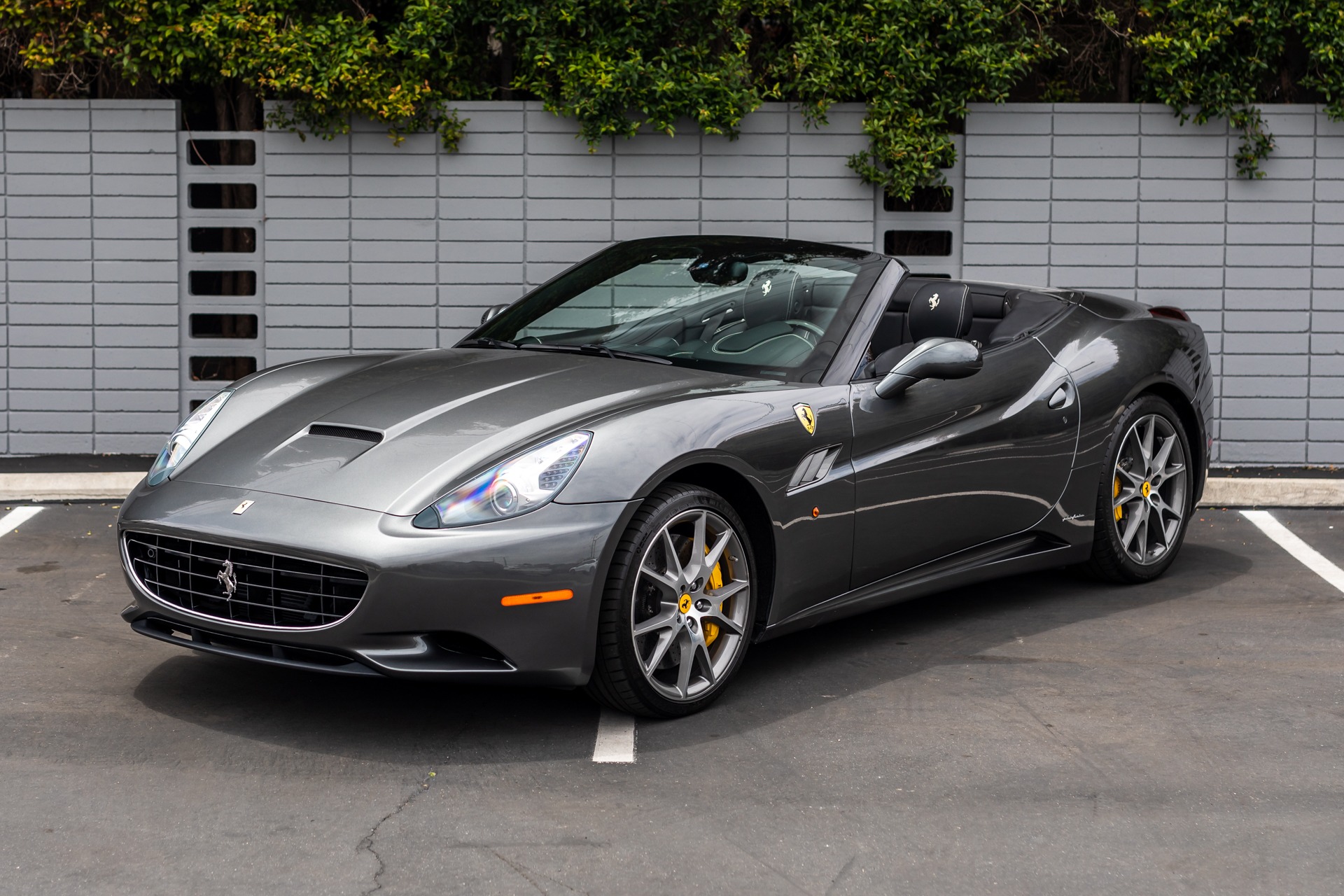 Ferrari California Grey
