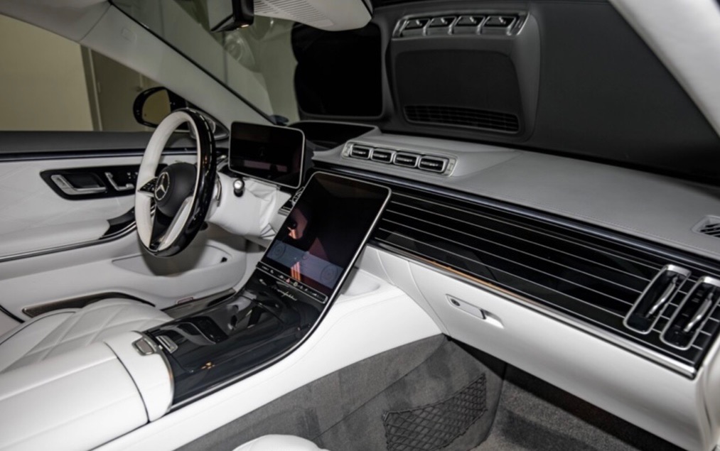 2022 S Class Interior White