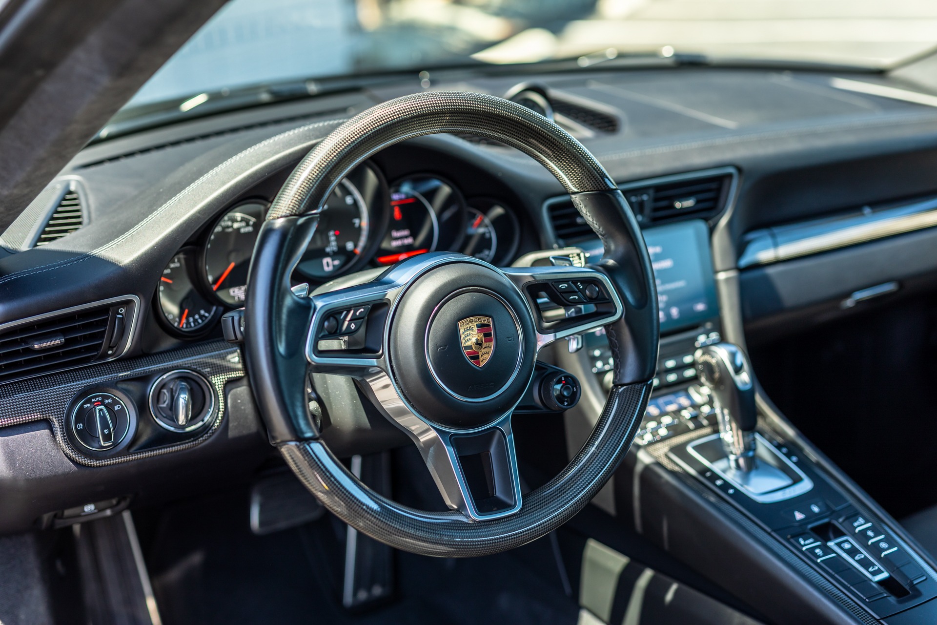Porsche 911 Turbo Interior 2017 | Cabinets Matttroy