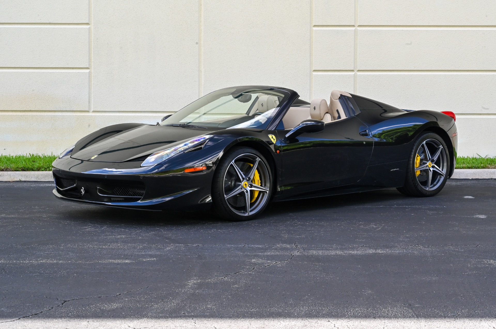 Ferrari 458 Italia Spider Black