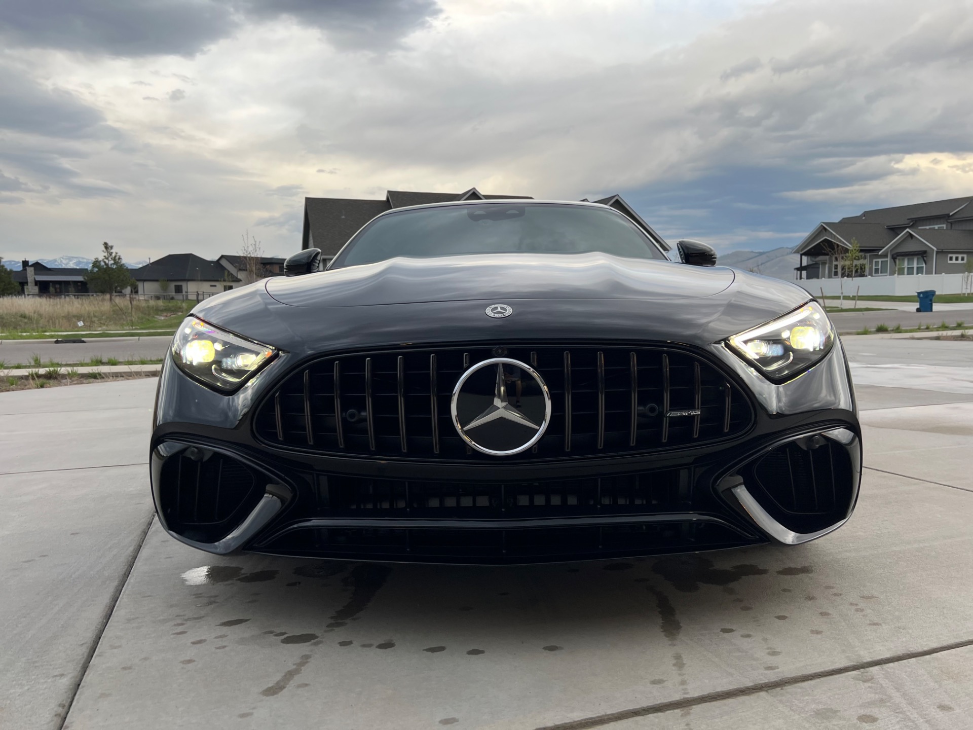 Mercedes Benz 2022 Black 4 Doors