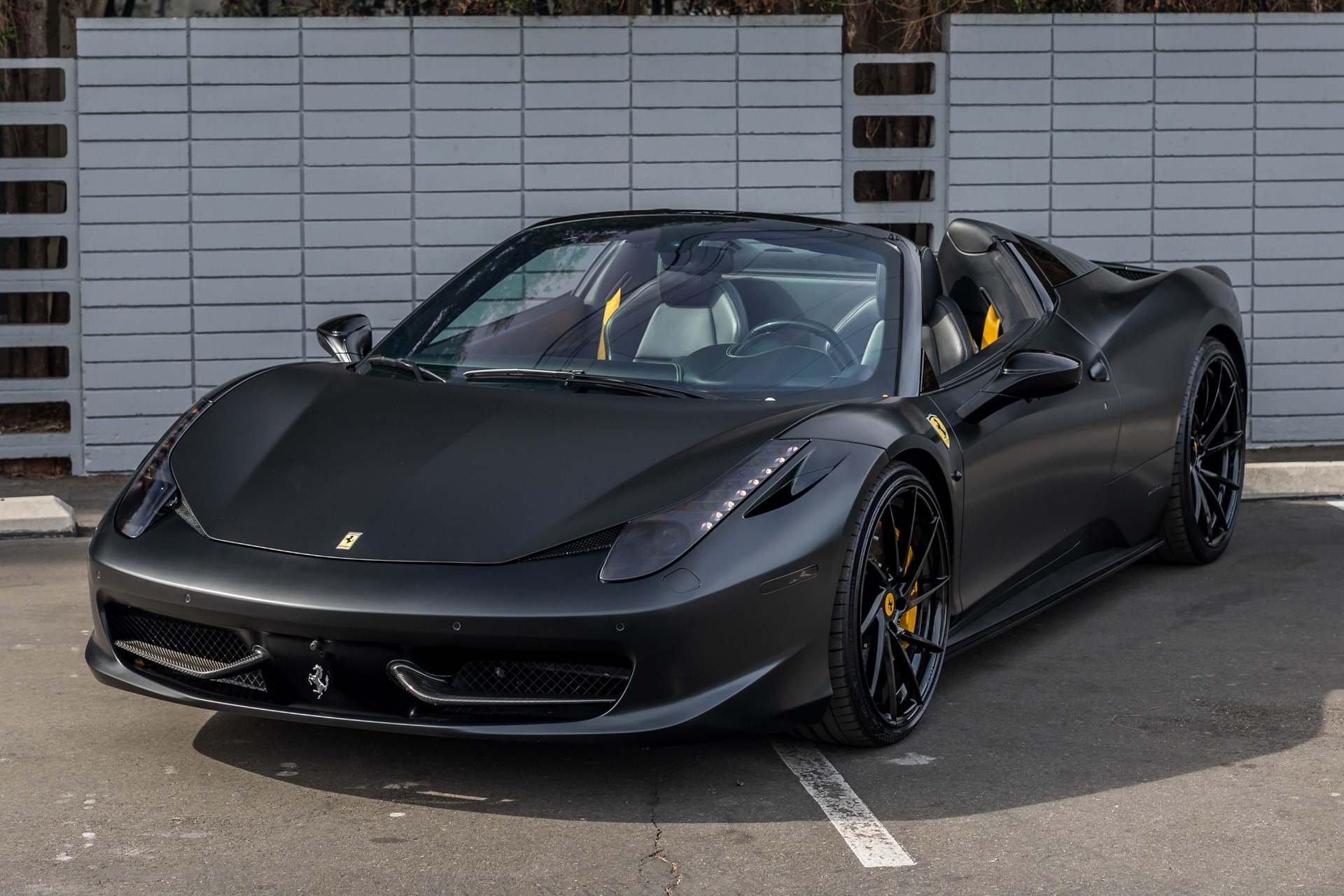 Ferrari 458 Spider Black Wallpaper