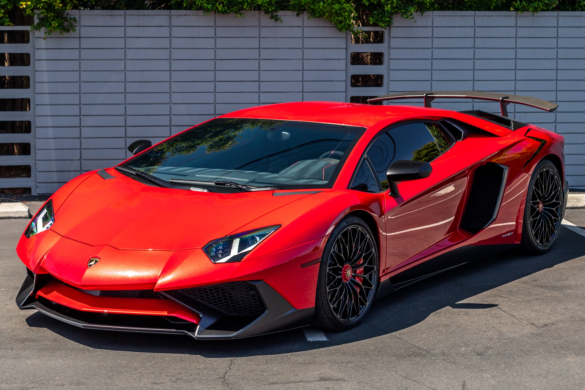 Lamborghini Aventador Red