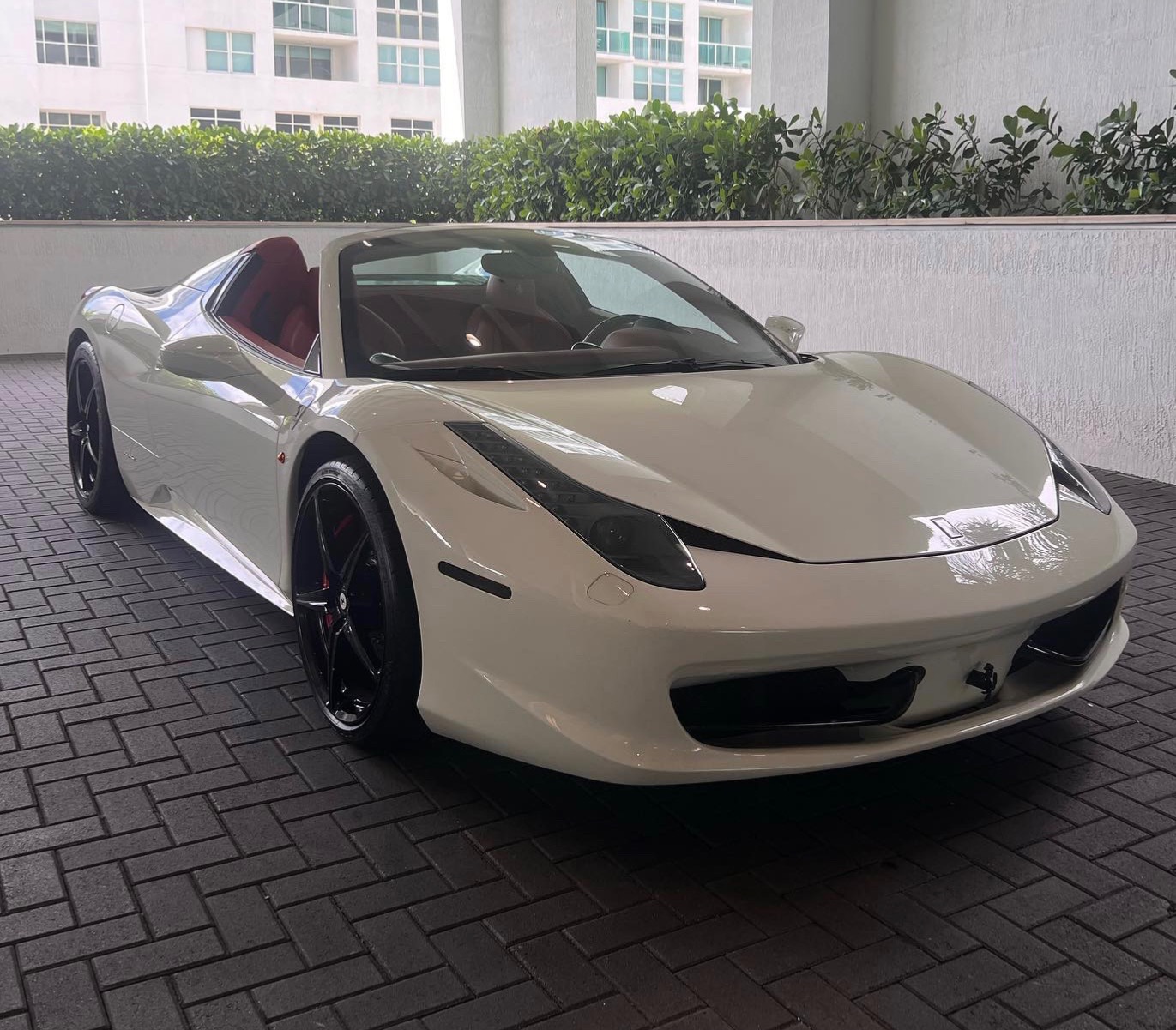 Ferrari 458 Italia Matte White