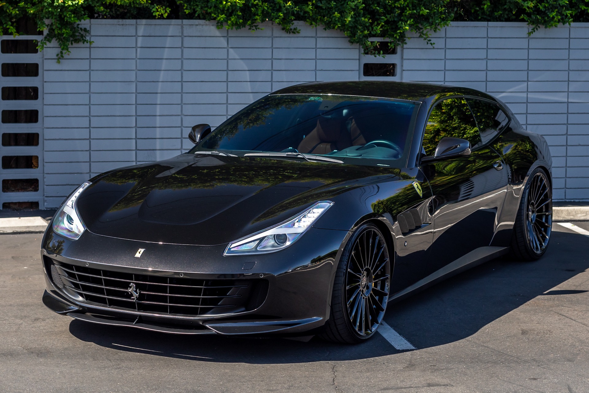 Used 2018 Ferrari GTC4Lusso T For Sale (Sold) | iLusso Stock #237661