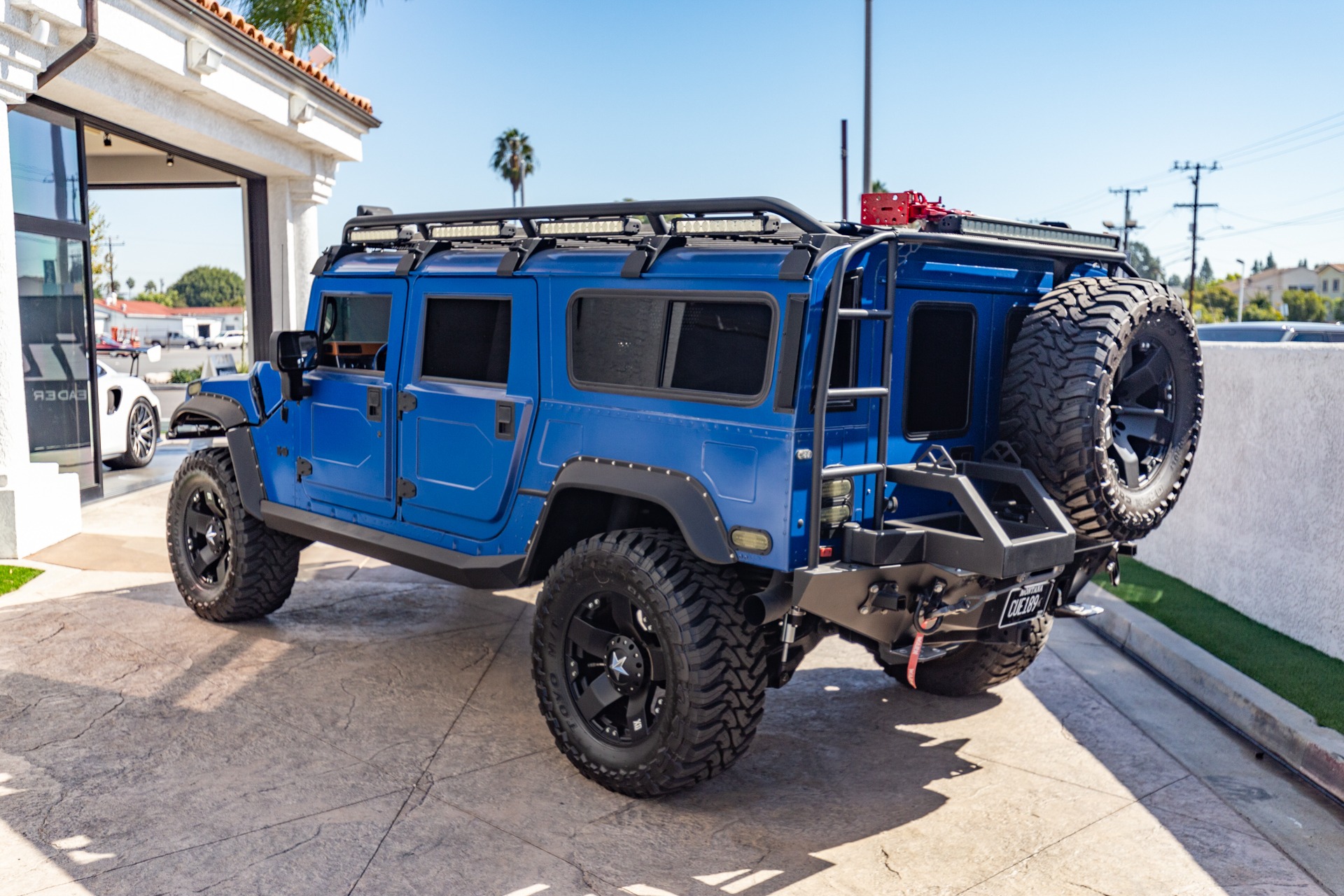 Blue Hummer H1