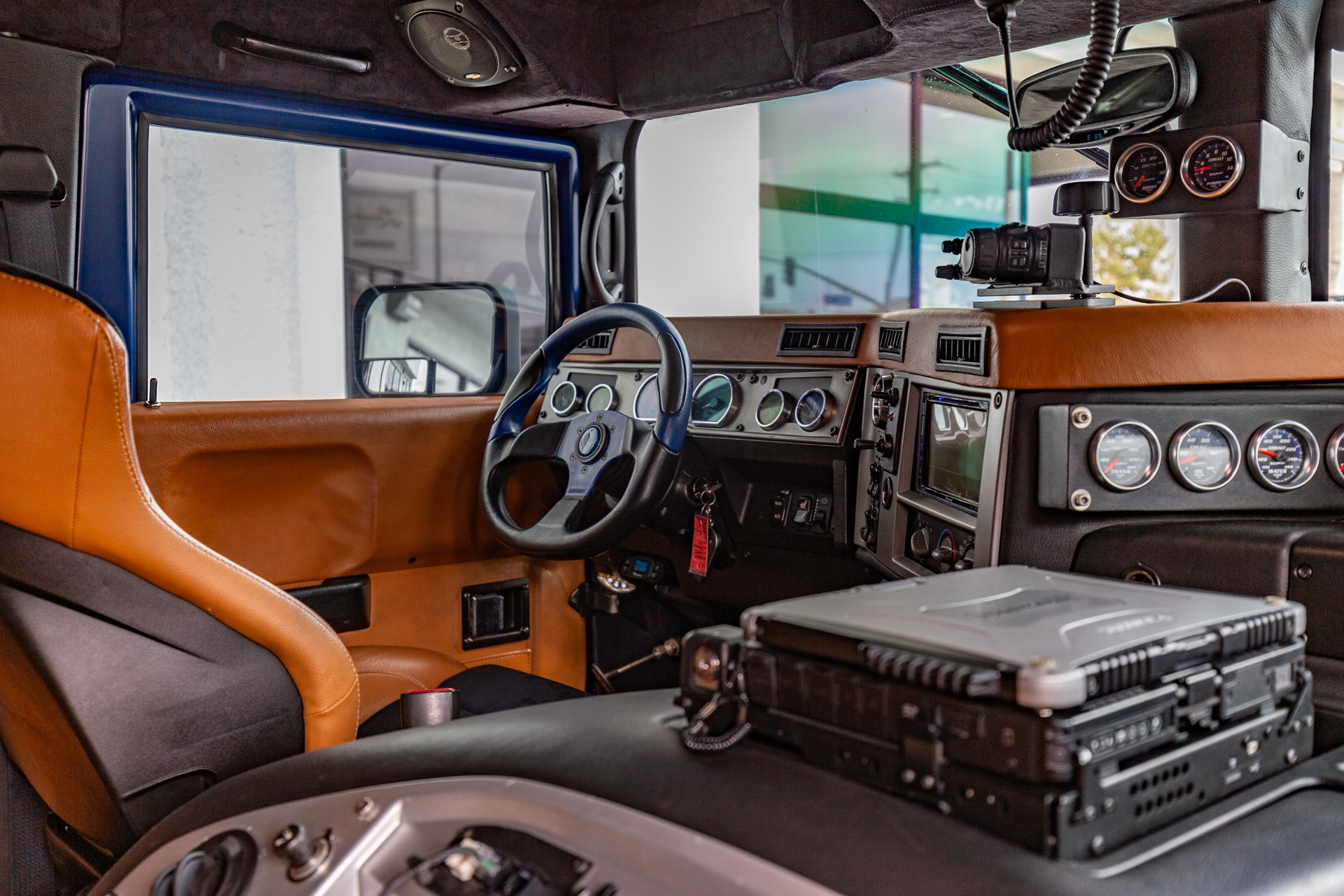 2006 Hummer H1 Alpha Interior
