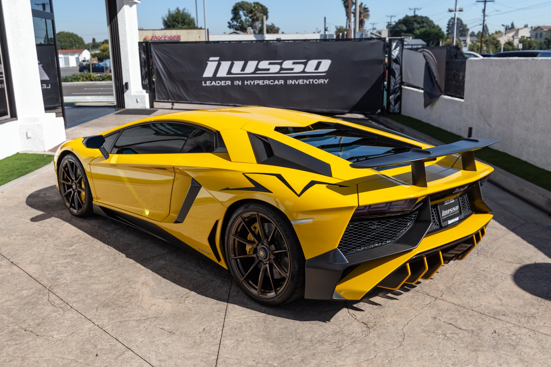 Aventador Matte Yellow