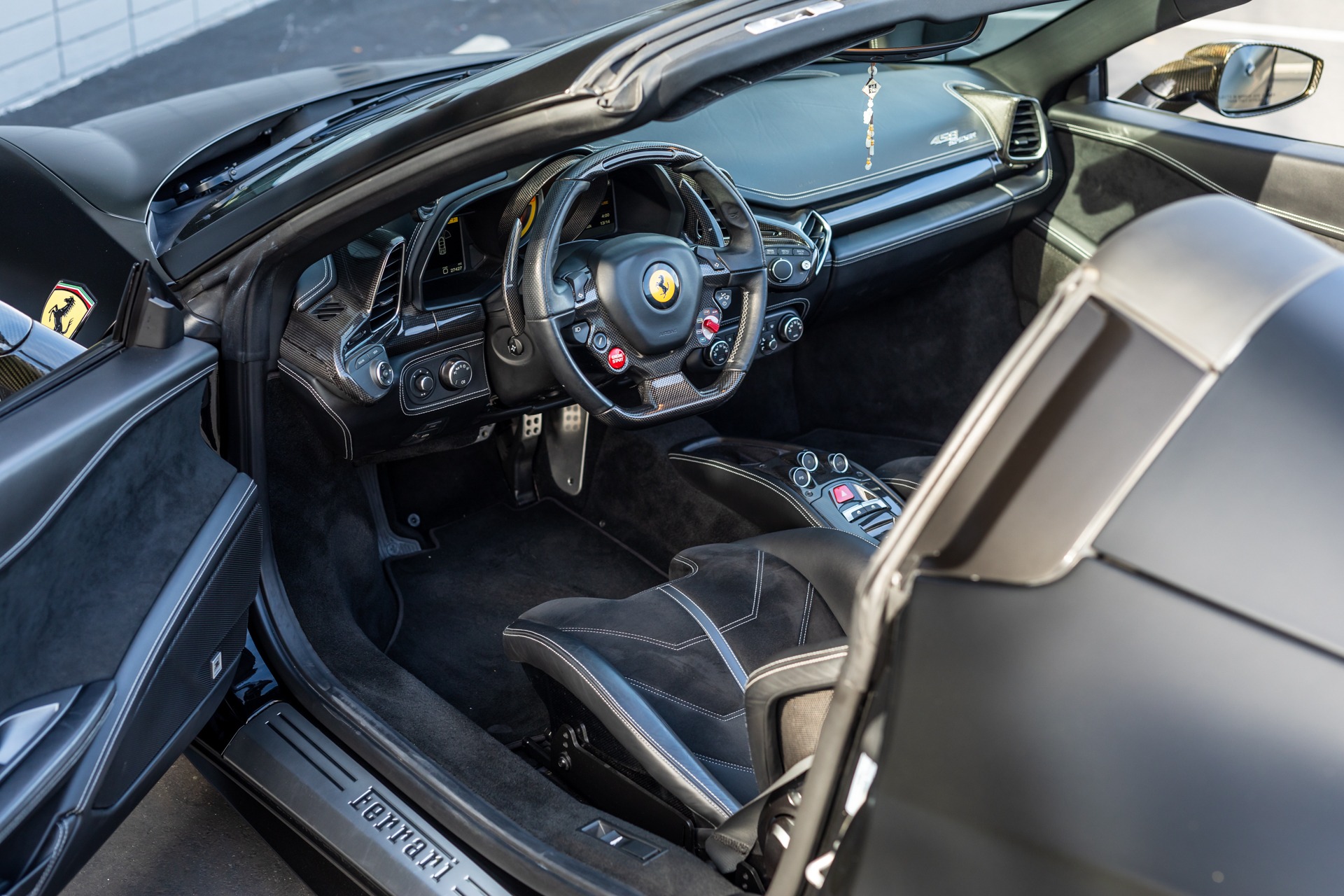 Black Ferrari 458 Interior