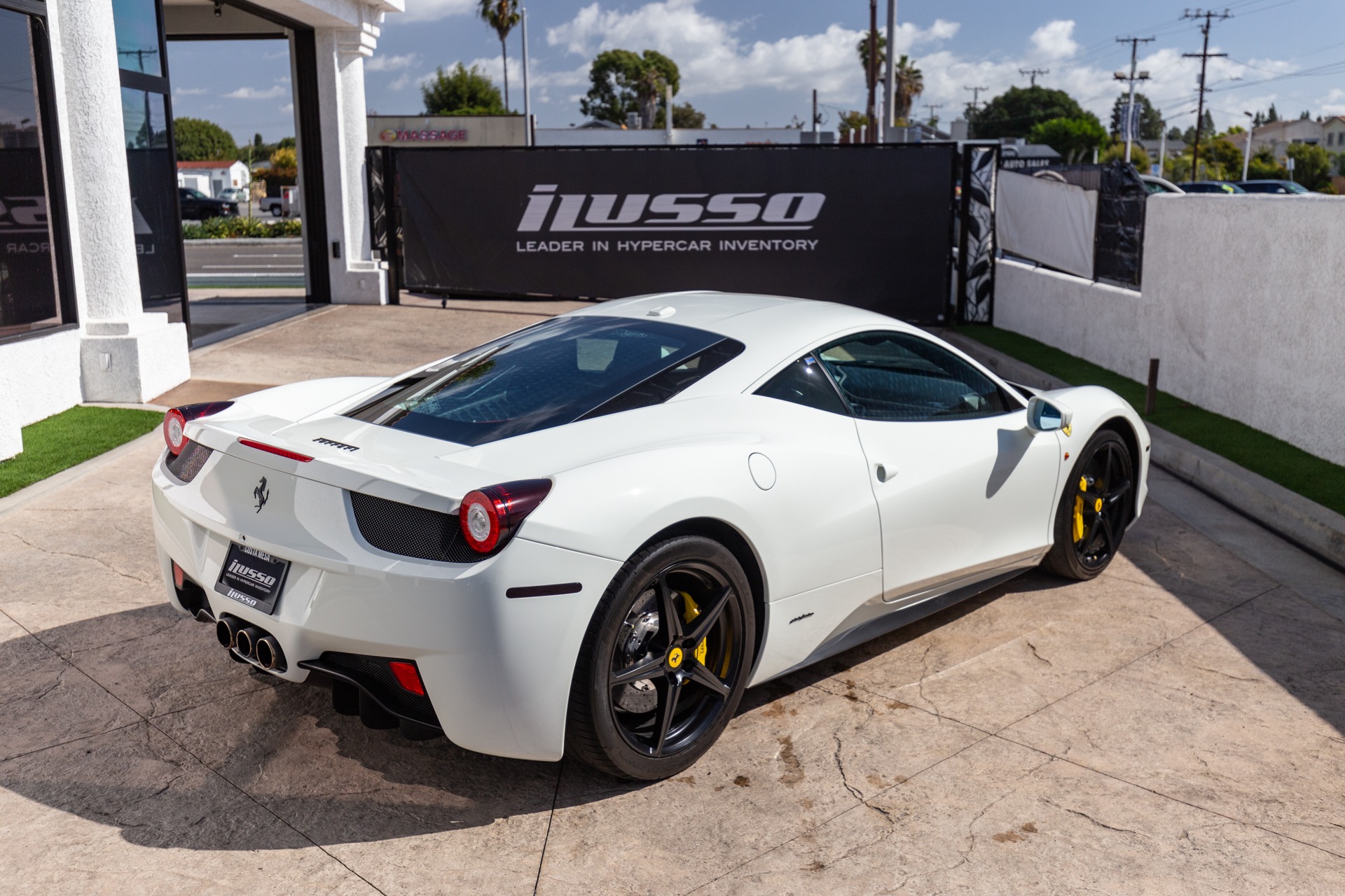 Used 2015 Ferrari 458 Italia For Sale (Sold) | iLusso Stock #210643
