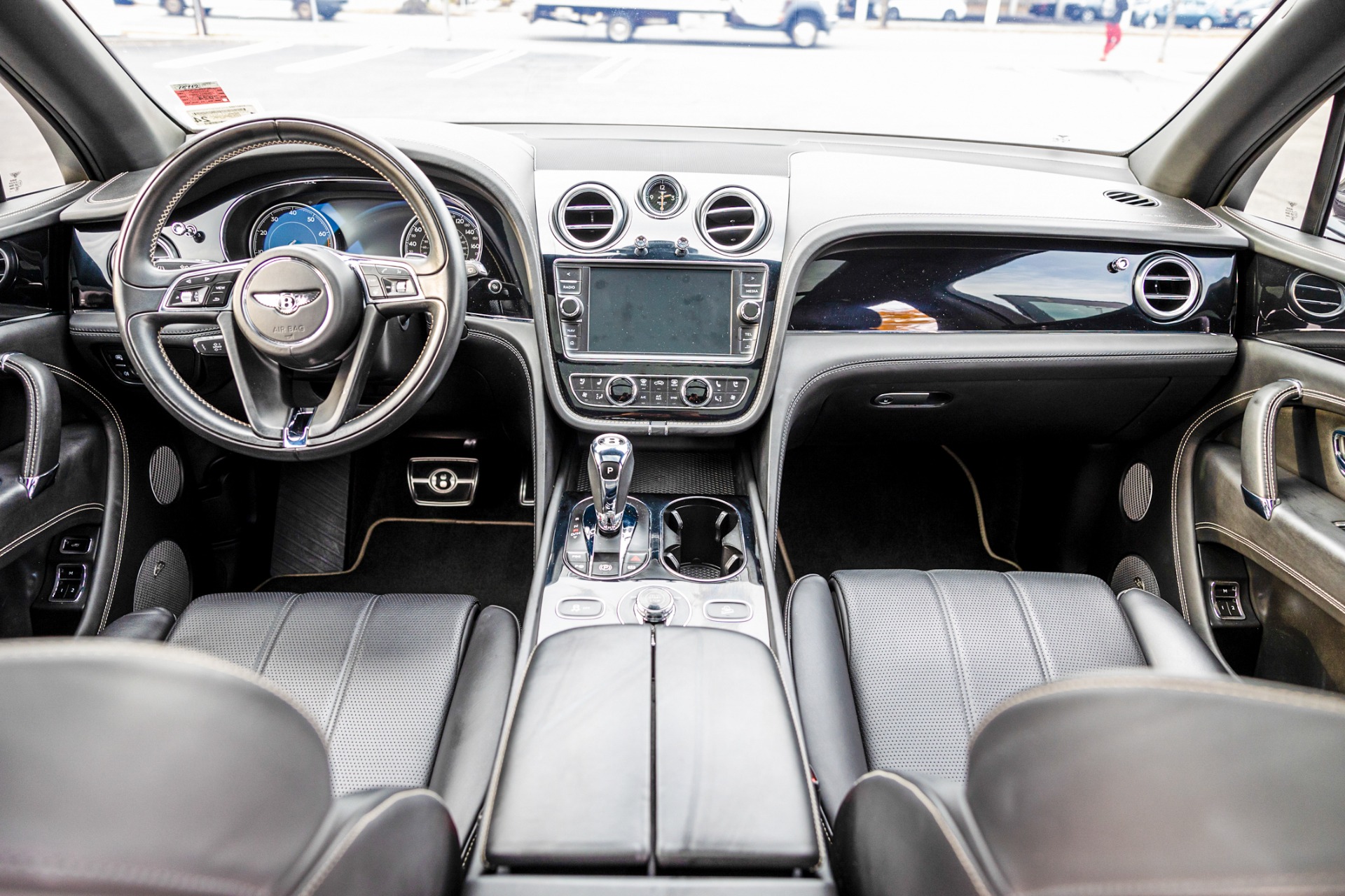 Bentley Bentayga 2018 Interior | Cabinets Matttroy