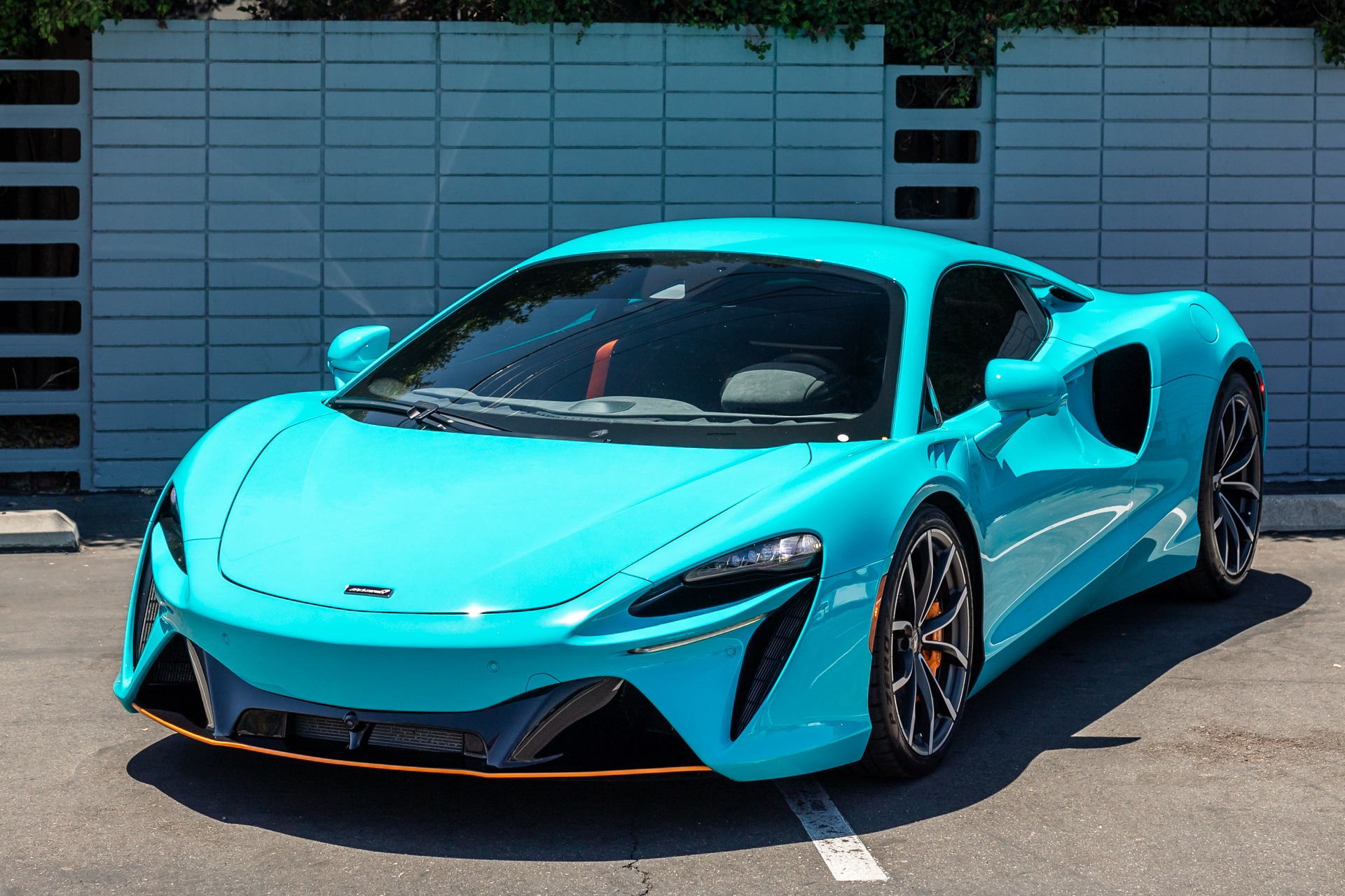 Used 2023 McLaren Artura For Sale (Sold) | iLusso Stock #001783