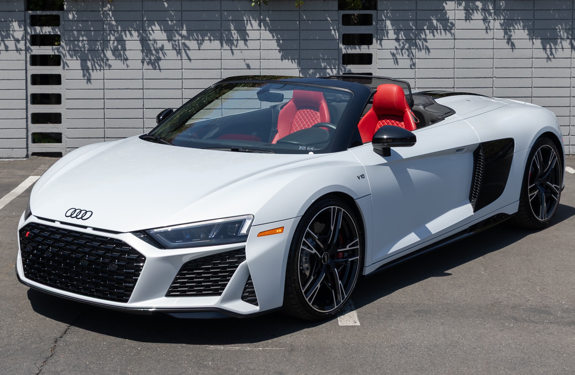 Used 2023 Audi R8 5.2 V10 performance Spyder For Sale (Sold) | iLusso ...
