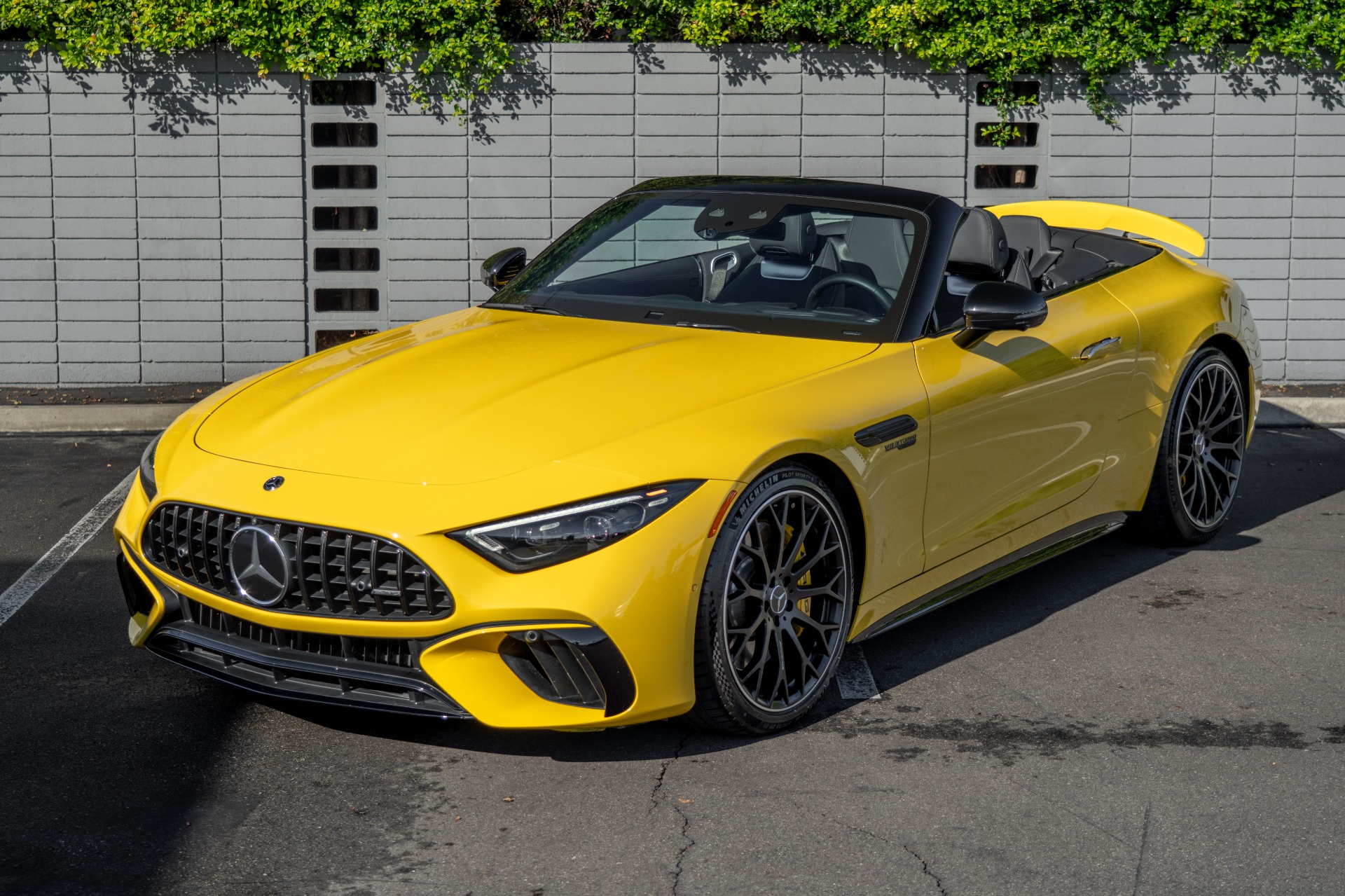 Used 2022 Mercedes-Benz SL-Class AMG SL 63 For Sale (Sold) | iLusso ...