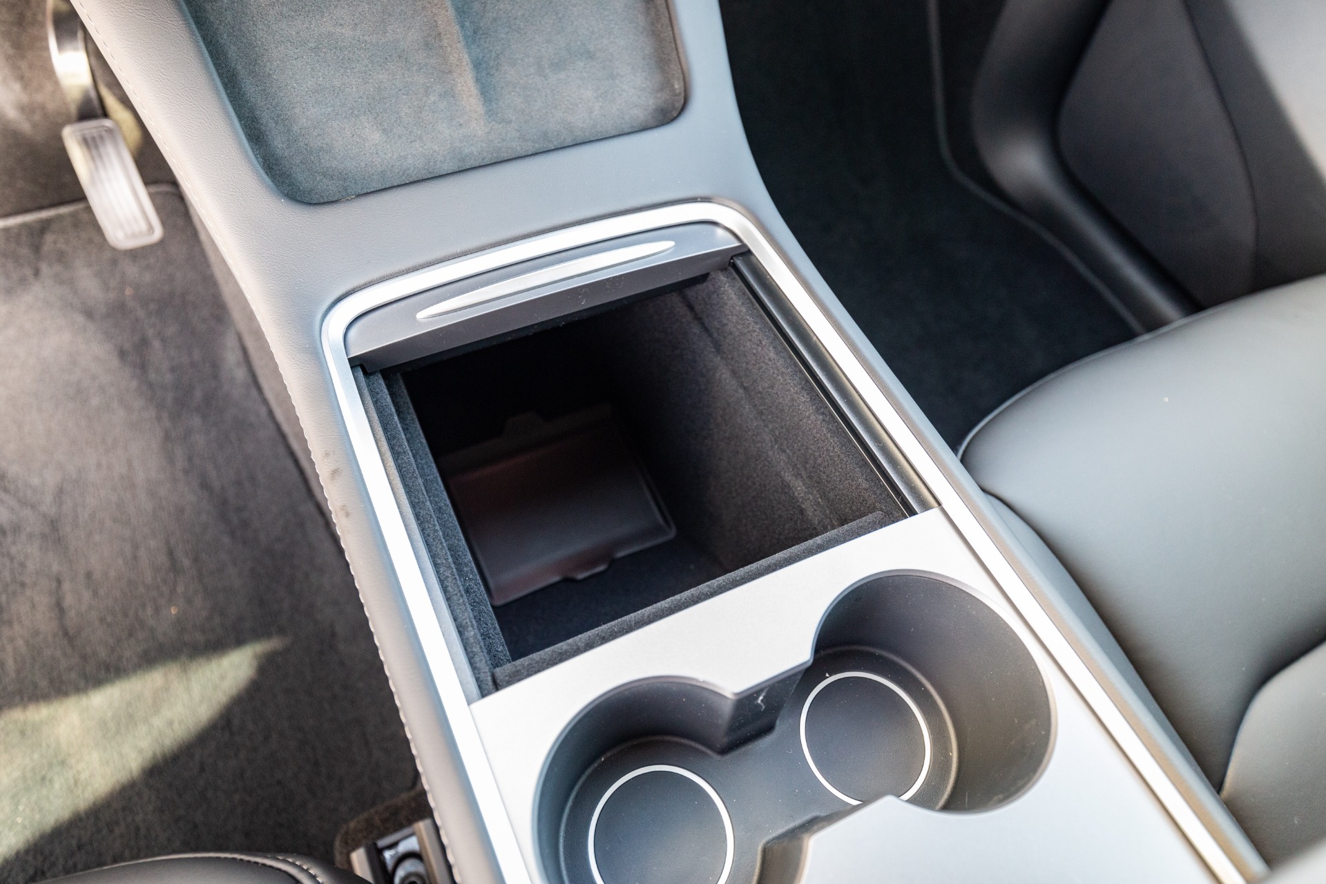 Used 2022 Tesla Model Y Long Range For Sale ($74,000) | iLusso Stock ...