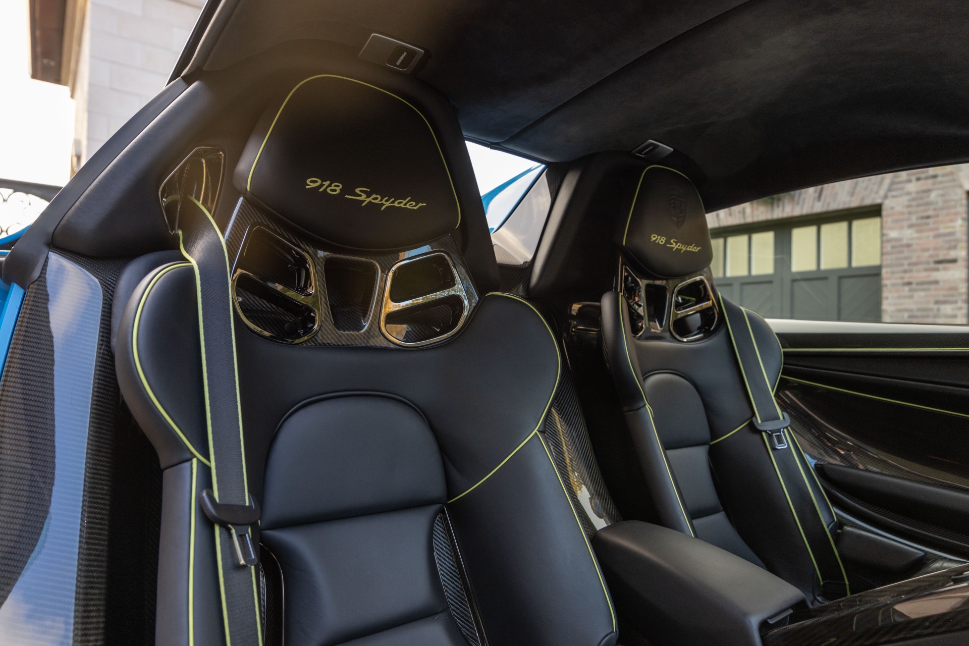 Porsche 918 Interior Seats