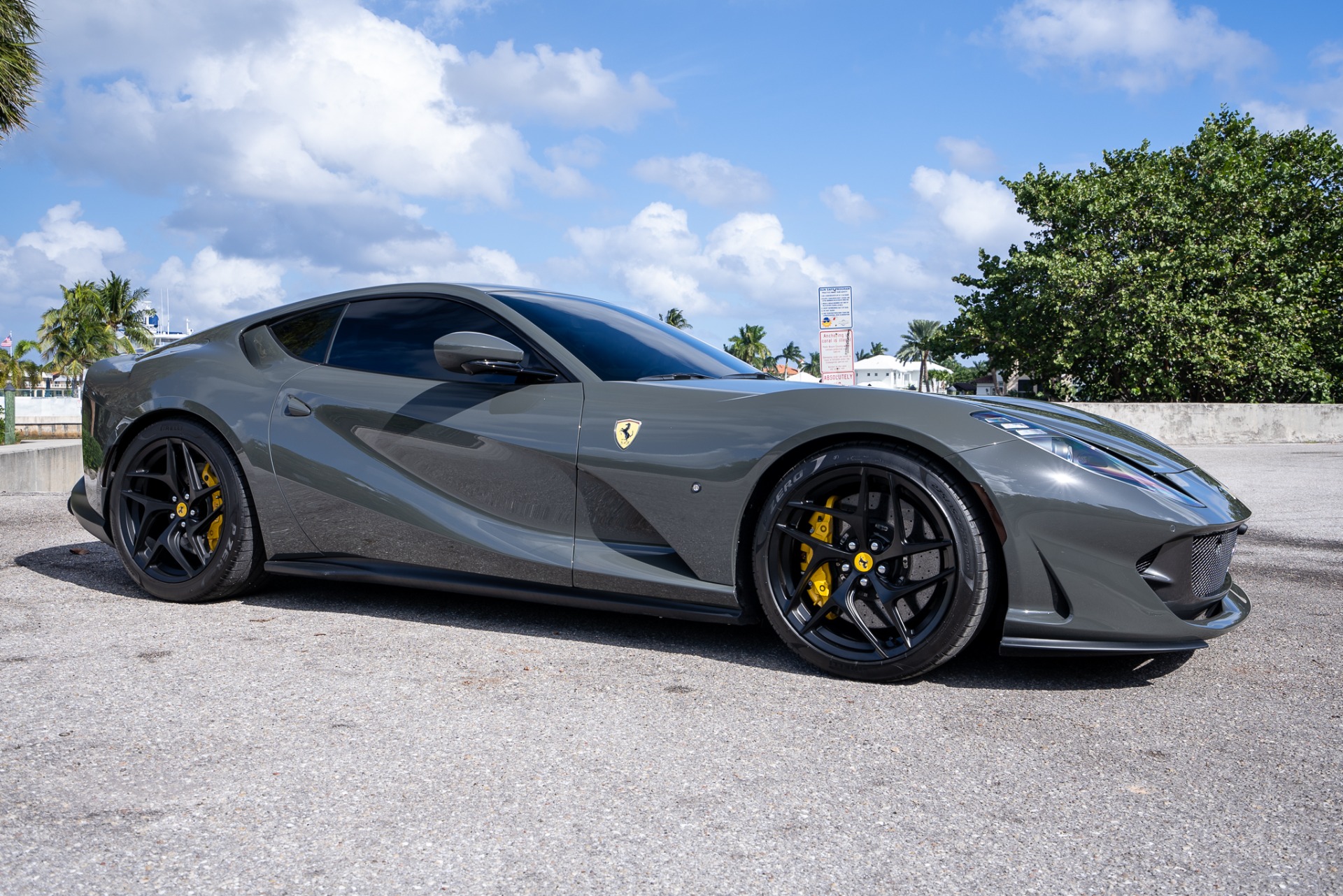 Used 2020 Ferrari 812 Superfast For Sale ($435,000) | iLusso Stock #M250779